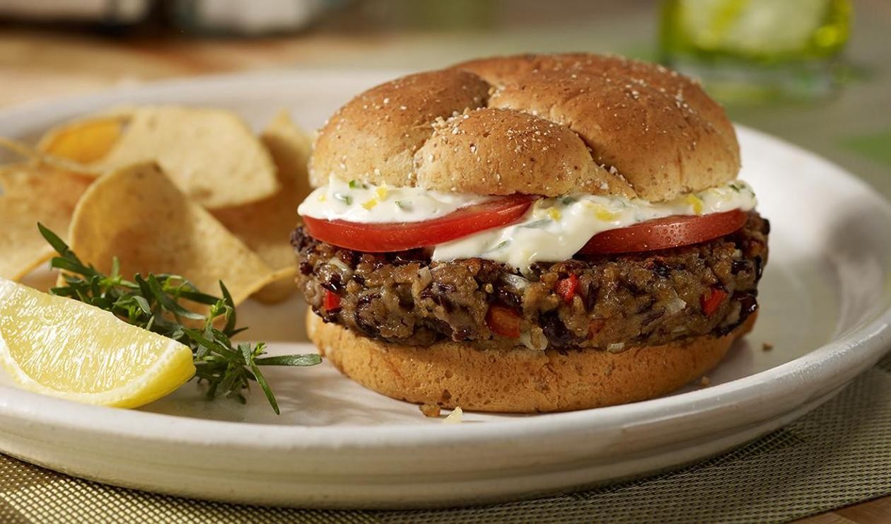 Wegetariański burger z czerwonej fasoli - Kalkulator Food Cost